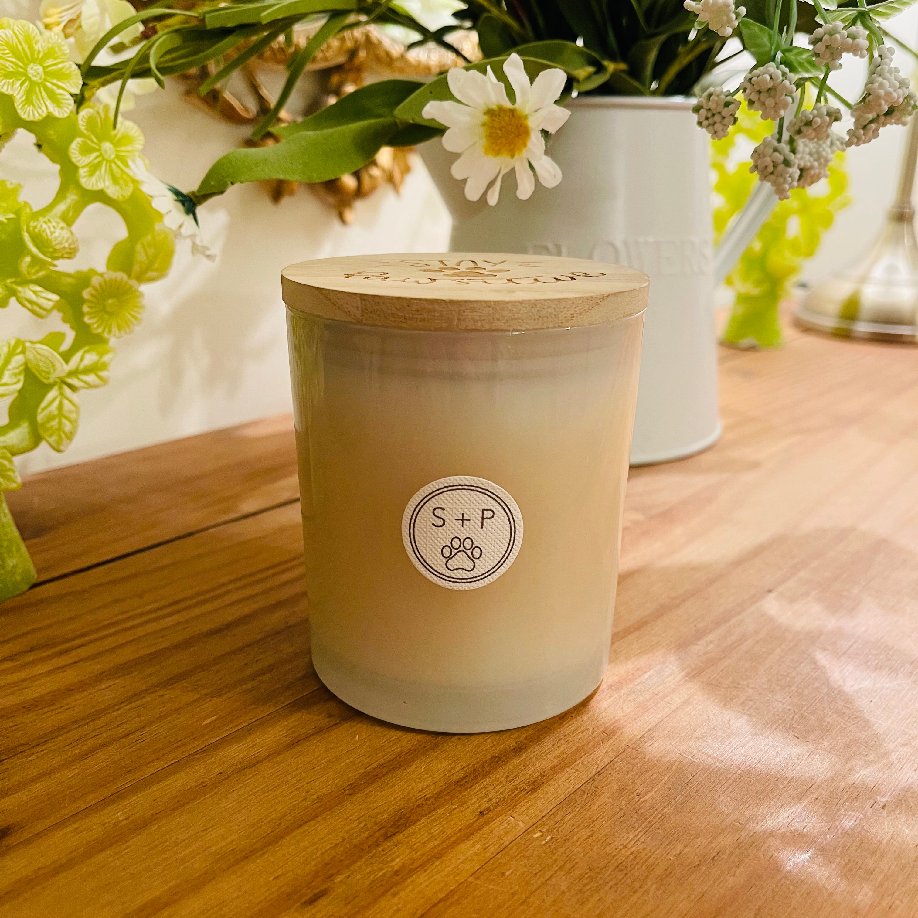 Tahitian Vanilla – Sand + Paws Candle – Super Duper Candle Company
